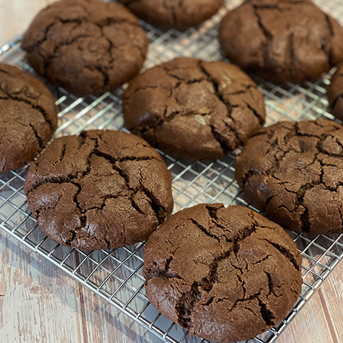 Double Chocolate Brigadeiro Cup Cake - Those Doces